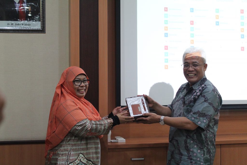 KUNJUNGAN KERJA DI SEMARANG, SPI UIN ALAUDDIN MAKASSAR MENYAMBANGI UIN WALISONGO DAN UNIVERSITAS ...